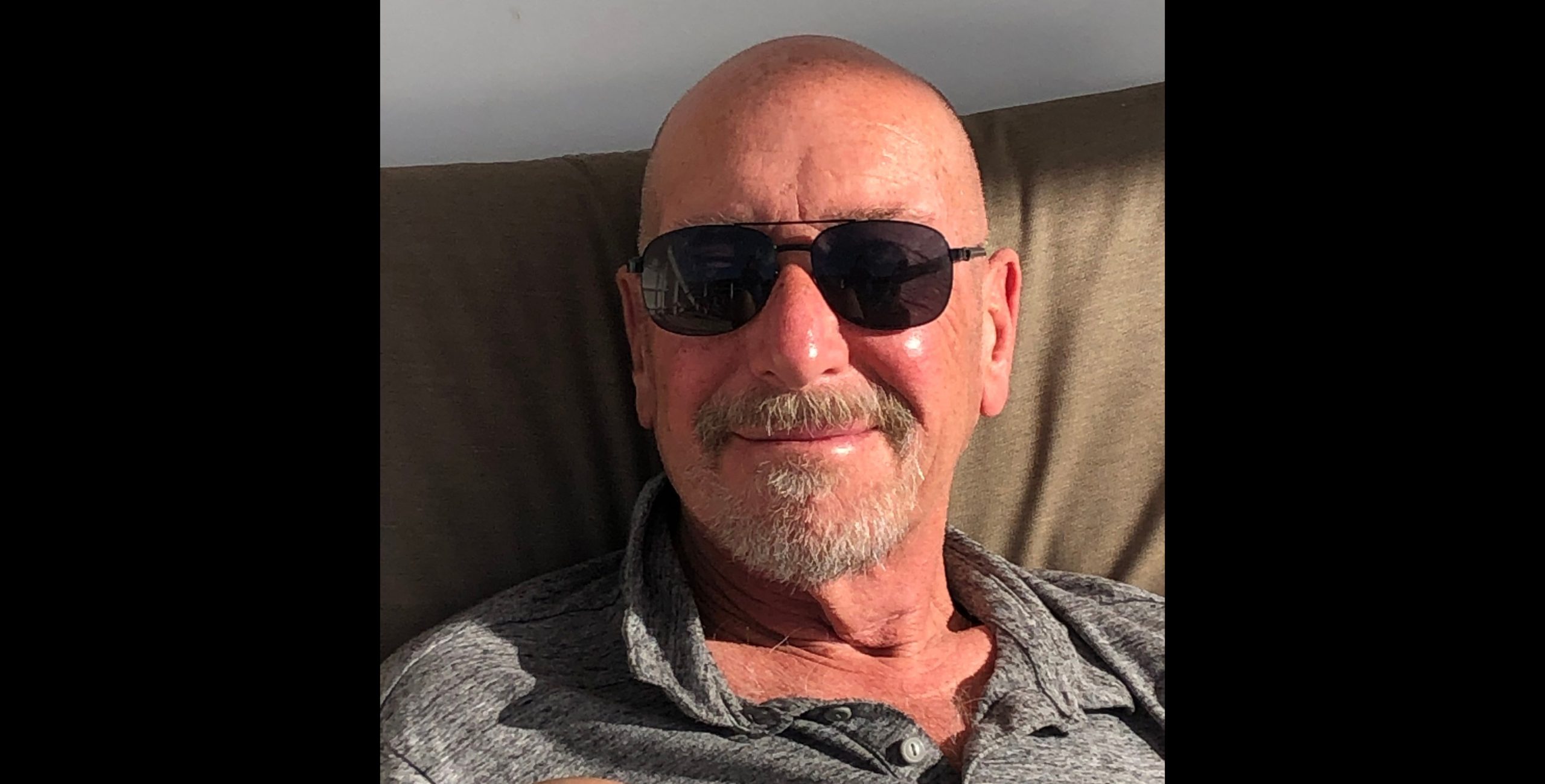 Gizmo by Howie Good – The Literary Underground